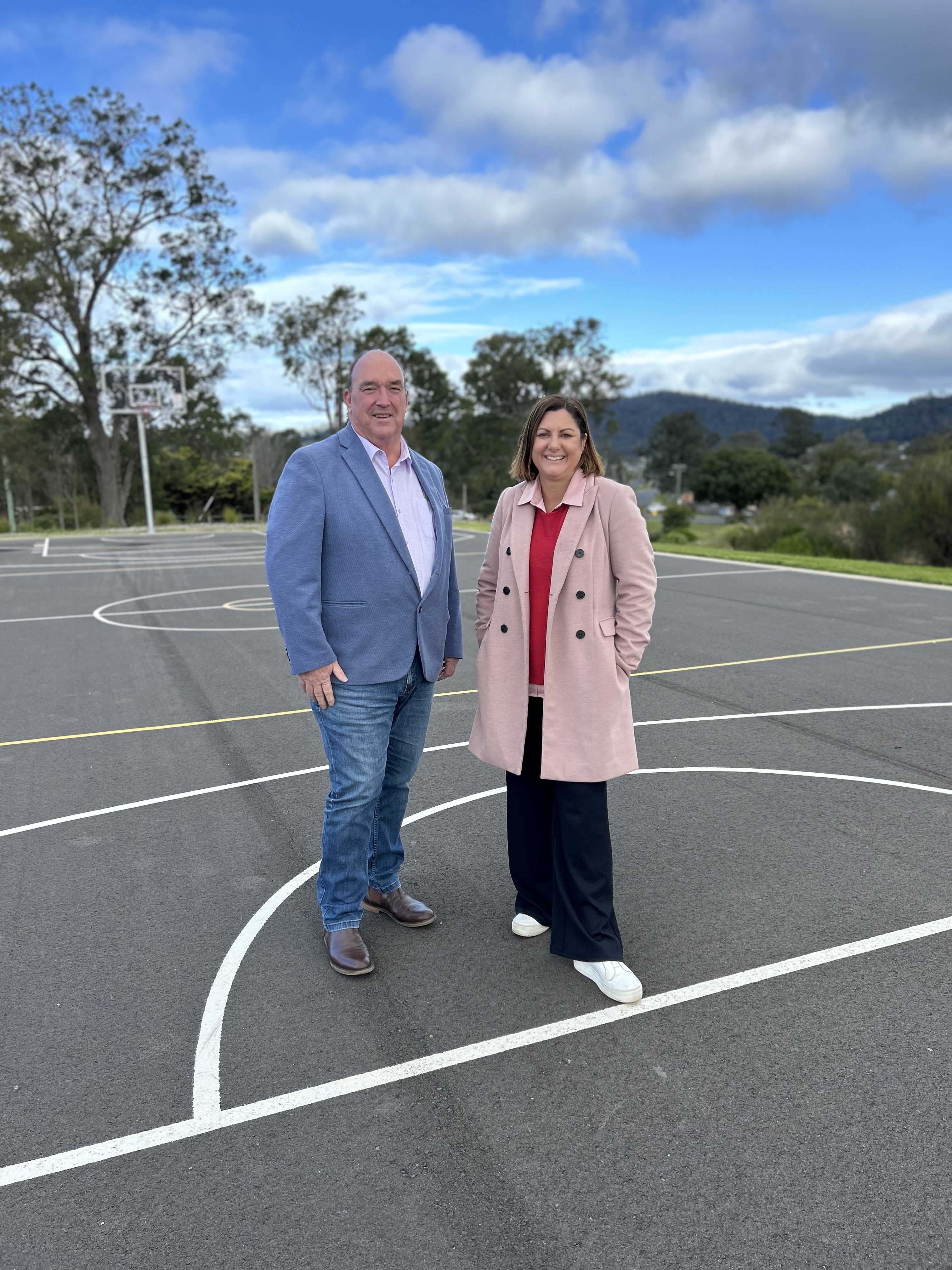 COBARGO BASKETBALL/NETBALL COURT CARPARK A SLAM DUNK